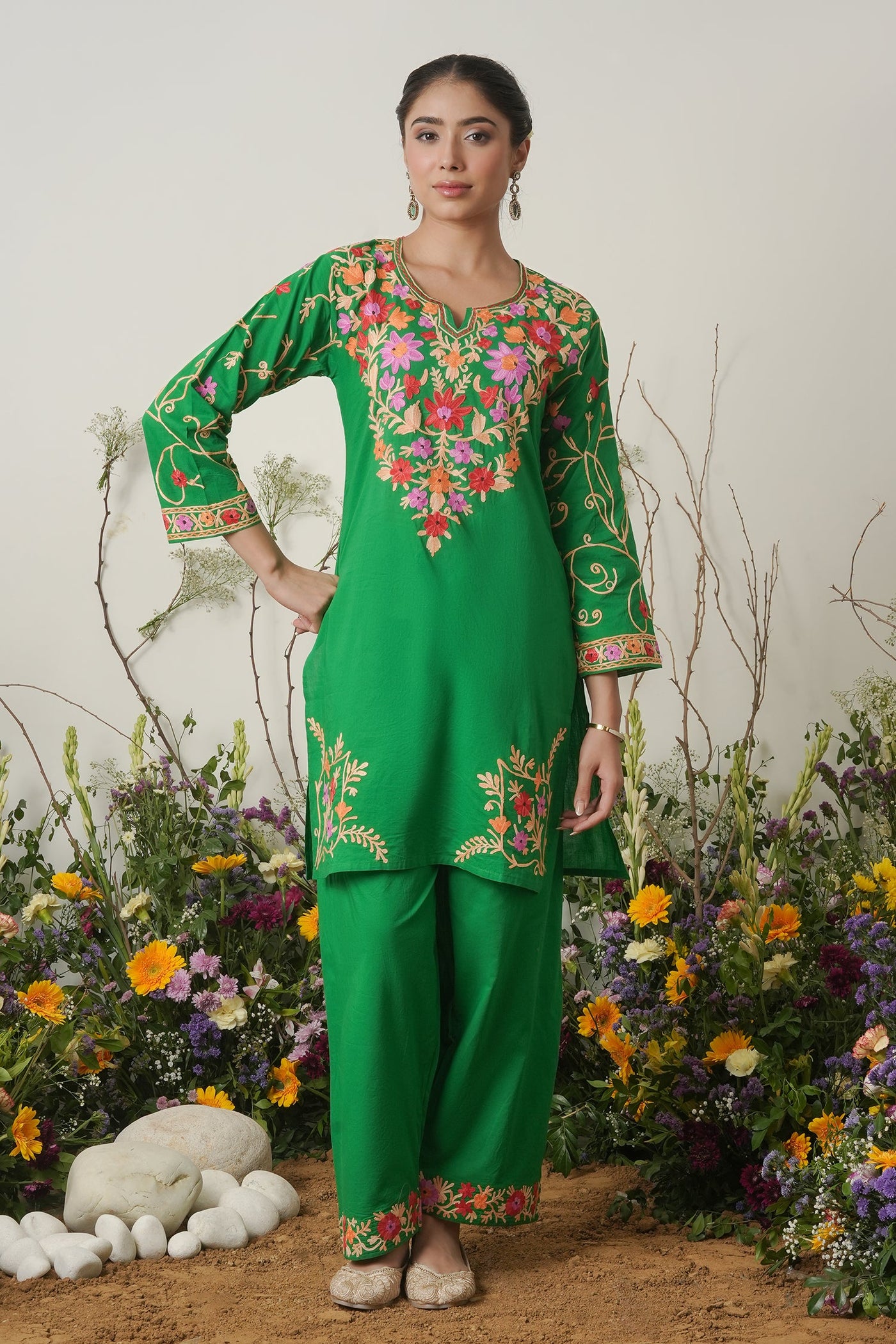 House Of Kari(Chikankari Clothing) - Kashmiri Aari Work Cotton Kurta ...